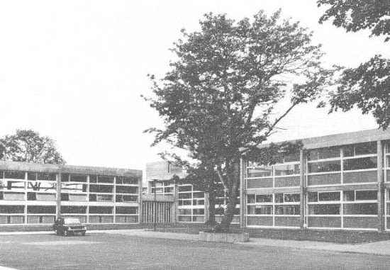 U R M S T O N . N E T